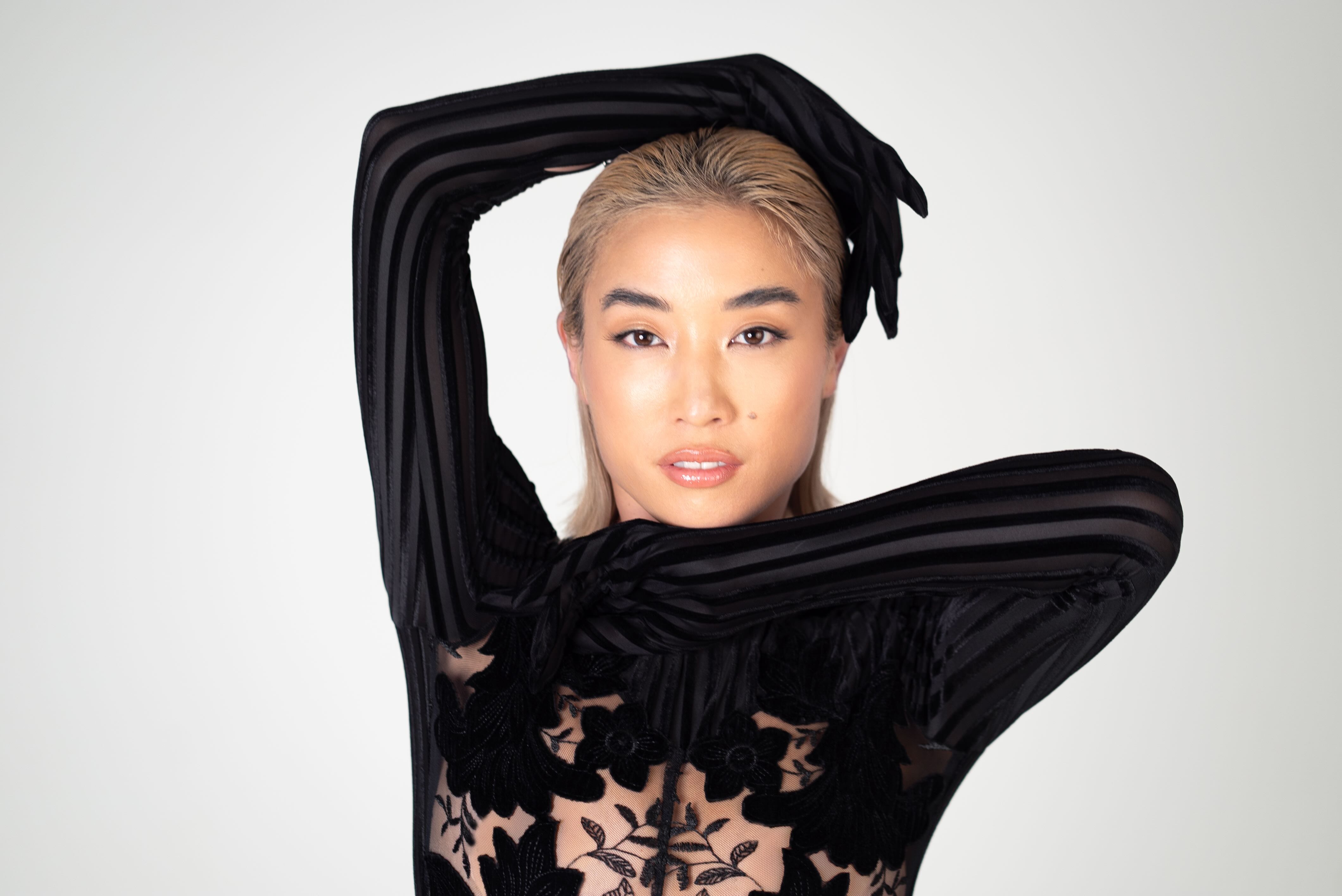 Ai Shimatsu | Movement Artist \ Choreographer / Teacher